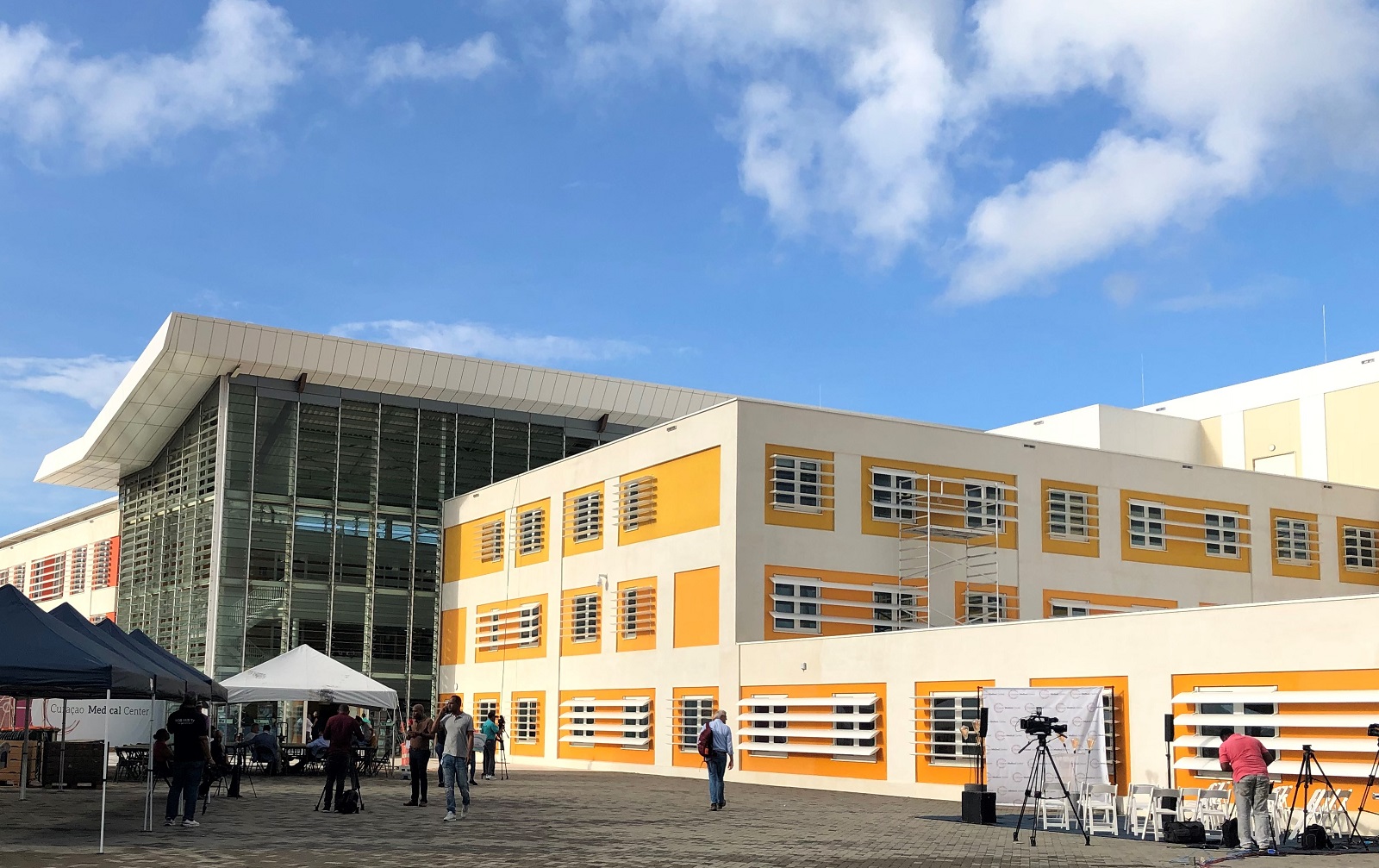Curaçao Medical Center introduces HiX
